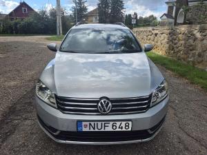 Pelēks Volkswagen Passat 2012 Viļņa, ar dzinēja tilpumu 1.97 L un nobraukumu 376 tūkst. km par 4350 €, foto 3 vietnē AUTOMOTO.COM.LV