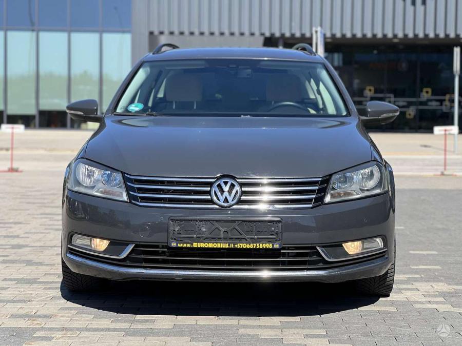 Pelēks Volkswagen Passat 2012 Šauļi, ar dzinēja tilpumu 1.60 L un nobraukumu 230 tūkst. km par 4950 €, foto 4 vietnē AUTOMOTO.COM.LV