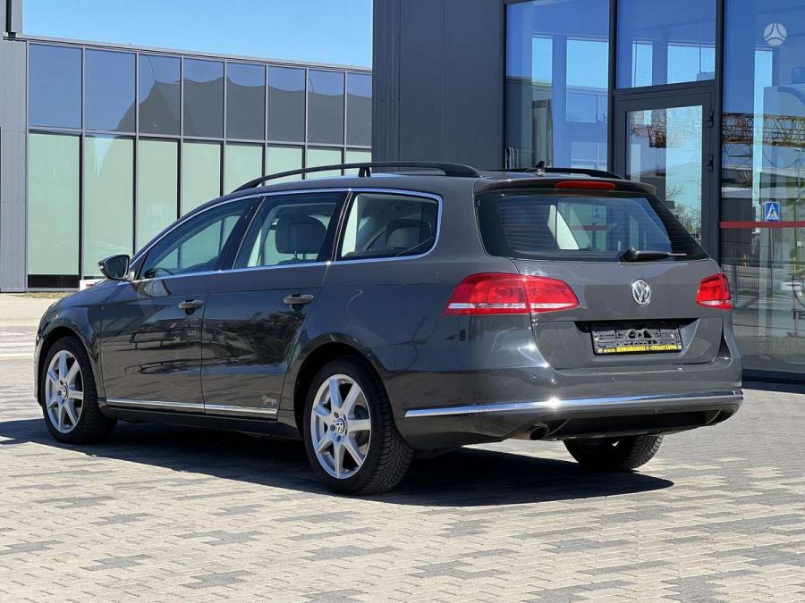 Pelēks Volkswagen Passat 2012 Šauļi, ar dzinēja tilpumu 1.60 L un nobraukumu 230 tūkst. km par 4950 €, foto 8 vietnē AUTOMOTO.COM.LV