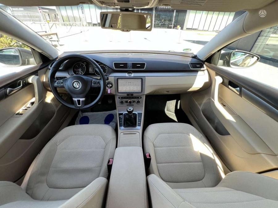 Pelēks Volkswagen Passat 2012 Šauļi, ar dzinēja tilpumu 1.60 L un nobraukumu 230 tūkst. km par 4950 €, foto 16 vietnē AUTOMOTO.COM.LV