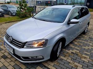 Pelēks Volkswagen Passat 2013 Šauļi, ar dzinēja tilpumu 1.97 L un nobraukumu 192 tūkst. km par 5900 €, foto  vietnē AUTOMOTO.COM.LV