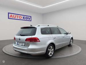Grey Volkswagen Passat 2013 in Kaunas, with an engine capacity of 2.00 L and mileage of 276 thousand km for 6799 €, photo 5 on AUTOMOTO.COM.LV