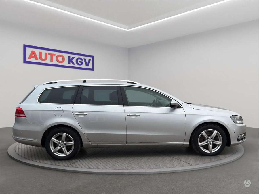 Grey Volkswagen Passat 2013 in Kaunas, with an engine capacity of 2.00 L and mileage of 276 thousand km for 6799 €, photo 6 on AUTOMOTO.COM.LV