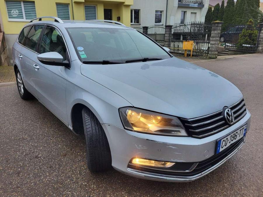Pelēks Volkswagen Passat 2013 Utena, ar dzinēja tilpumu 2.00 L un nobraukumu 280 tūkst. km par 2850 €, foto 5 vietnē AUTOMOTO.COM.LV