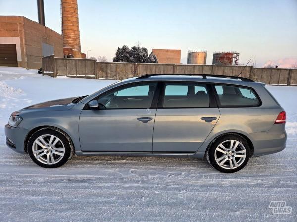 Grey Volkswagen Passat 2013 in Vilnius, with an engine capacity of 2.00 L and mileage of 337 thousand km for 4950 €, photo 4 on AUTOMOTO.COM.LV