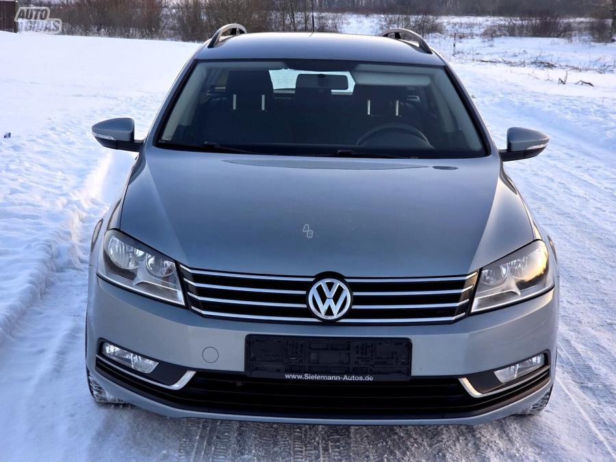 Grey Volkswagen Passat 2013 in Vilnius, with an engine capacity of 2.00 L and mileage of 337 thousand km for 4950 €, photo 10 on AUTOMOTO.COM.LV