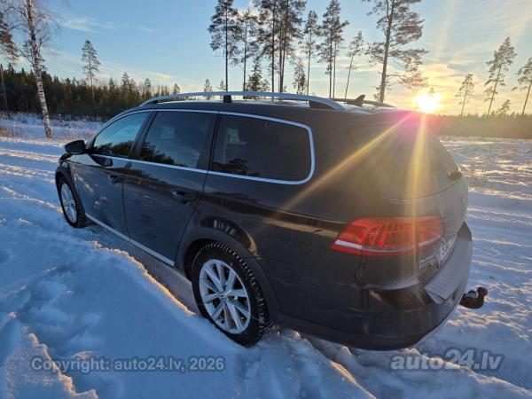 Pelēks Volkswagen Passat 2013 Tallina, ar dzinēja tilpumu 2.00 L un nobraukumu 254 tūkst. km par 8800 €, foto 4 vietnē AUTOMOTO.COM.LV
