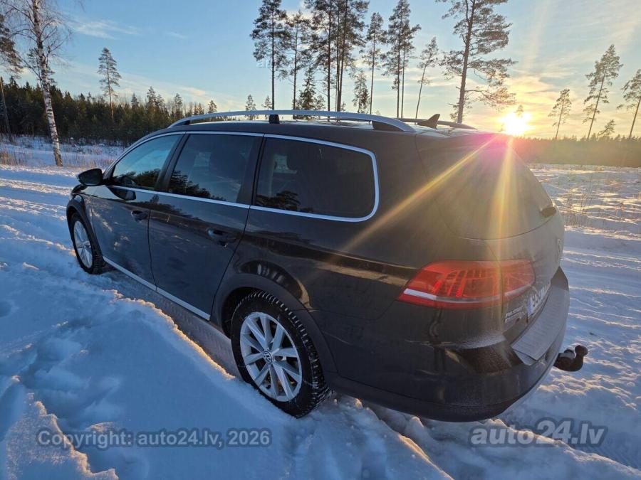 Grey Volkswagen Passat 2013 in Tallinn, with an engine capacity of 2.00 L and mileage of 254 thousand km for 8800 €, photo 4 on AUTOMOTO.COM.LV
