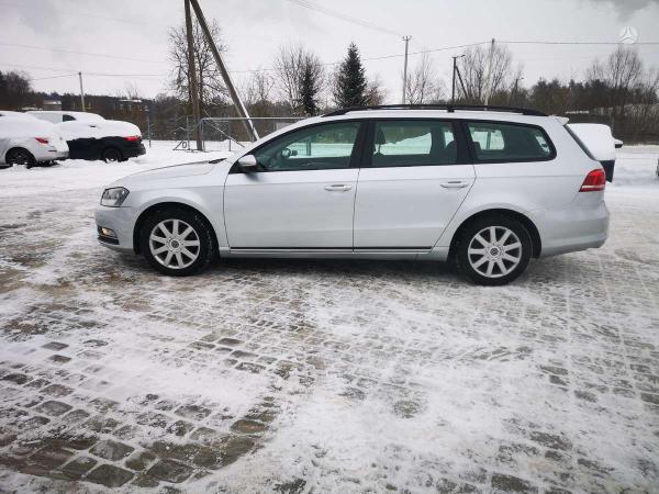 Pelēks Volkswagen Passat 2013 Radviliškis, ar dzinēja tilpumu 1.97 L un nobraukumu 291 tūkst. km par 5250 €, foto 2 vietnē AUTOMOTO.COM.LV