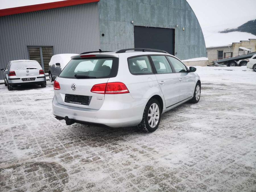 Grey Volkswagen Passat 2013 in Radviliskis, with an engine capacity of 1.97 L and mileage of 291 thousand km for 5250 €, photo 6 on AUTOMOTO.COM.LV