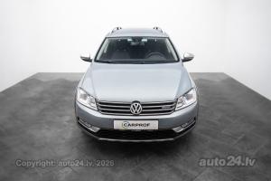 Grey Volkswagen Passat 2013 in Tallinn, with an engine capacity of 2.00 L and mileage of 236 thousand km for 8999 €, photo 2 on AUTOMOTO.COM.LV