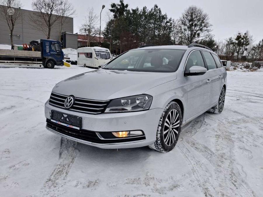 Pelēks Volkswagen Passat 2013 Alīta, ar dzinēja tilpumu 1.60 L un nobraukumu 255 tūkst. km par 5650 €, foto 1 vietnē AUTOMOTO.COM.LV