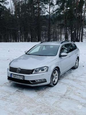 Grey Volkswagen Passat 2013 in Vilnius, with an engine capacity of 1.60 L and mileage of 340 thousand km for 5300 €, photo  on AUTOMOTO.COM.LV