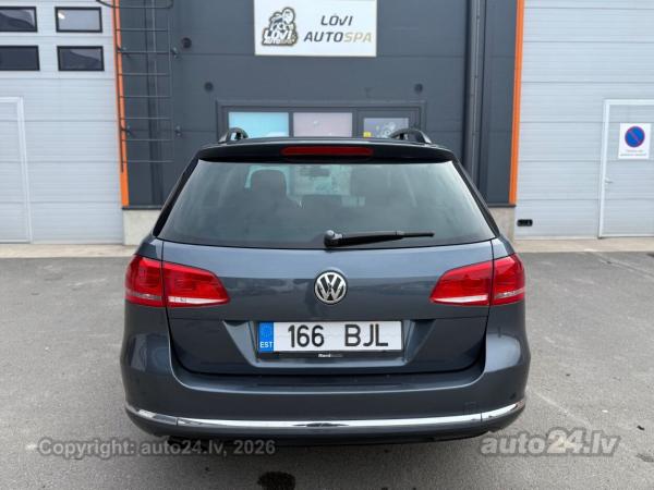 Grey Volkswagen Passat 2013 in Kuressaare, with an engine capacity of 2.00 L and mileage of 288 thousand km for 6250 €, photo 5 on AUTOMOTO.COM.LV