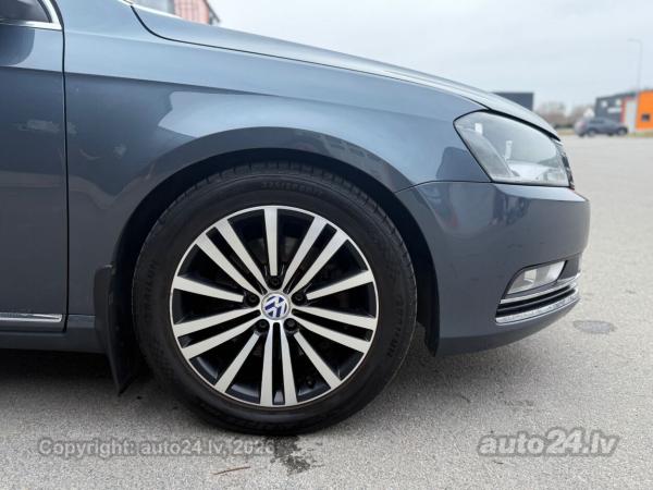 Grey Volkswagen Passat 2013 in Kuressaare, with an engine capacity of 2.00 L and mileage of 288 thousand km for 6250 €, photo 8 on AUTOMOTO.COM.LV