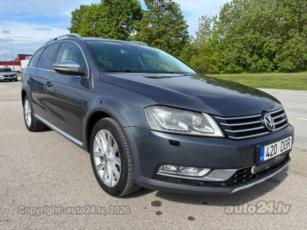Pelēks Volkswagen Passat 2013 Viljandi, ar dzinēja tilpumu 2.00 L un nobraukumu 331 tūkst. km par 4999 €, foto 1 vietnē AUTOMOTO.COM.LV