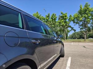 Grey Volkswagen Passat 2013 in Vilnius, with an engine capacity of 1.40 L and mileage of 305 thousand km for 4300 €, photo 16 on AUTOMOTO.COM.LV
