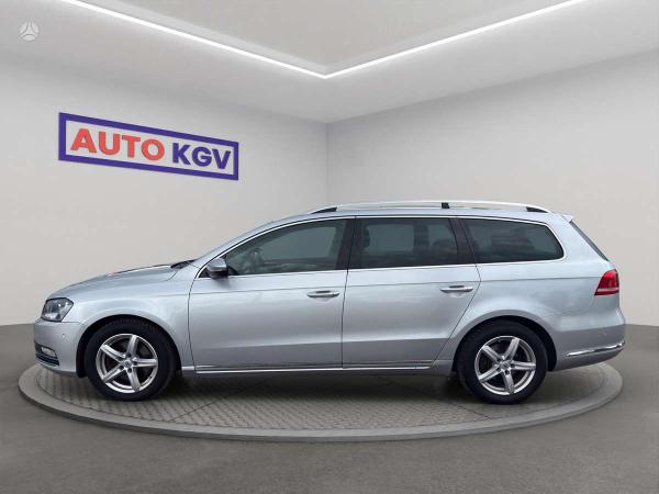 Pelēks Volkswagen Passat 2013 Viļņa, ar dzinēja tilpumu 2.00 L un nobraukumu 294 tūkst. km par 6499 €, foto 2 vietnē AUTOMOTO.COM.LV