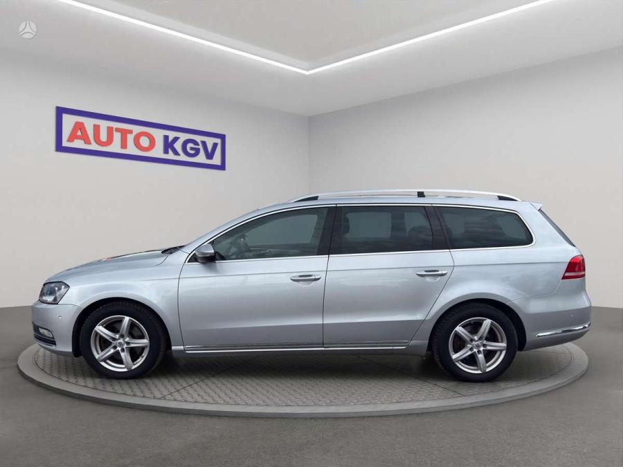 Pelēks Volkswagen Passat 2013 Viļņa, ar dzinēja tilpumu 2.00 L un nobraukumu 294 tūkst. km par 6499 €, foto 3 vietnē AUTOMOTO.COM.LV