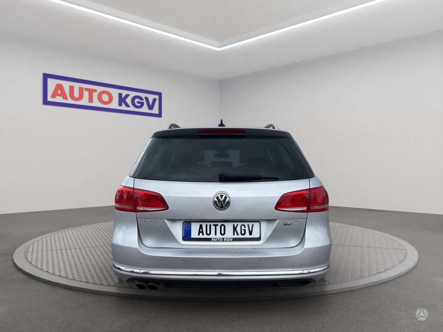 Pelēks Volkswagen Passat 2013 Viļņa, ar dzinēja tilpumu 2.00 L un nobraukumu 294 tūkst. km par 6499 €, foto 5 vietnē AUTOMOTO.COM.LV