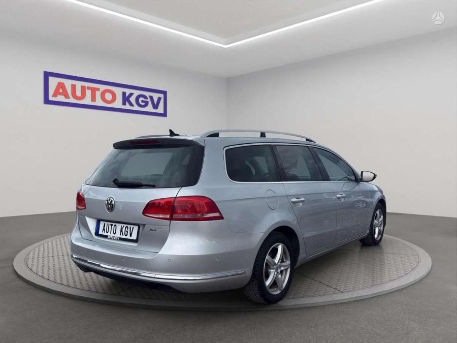 Pelēks Volkswagen Passat 2013 Viļņa, ar dzinēja tilpumu 2.00 L un nobraukumu 294 tūkst. km par 6499 €, foto 6 vietnē AUTOMOTO.COM.LV