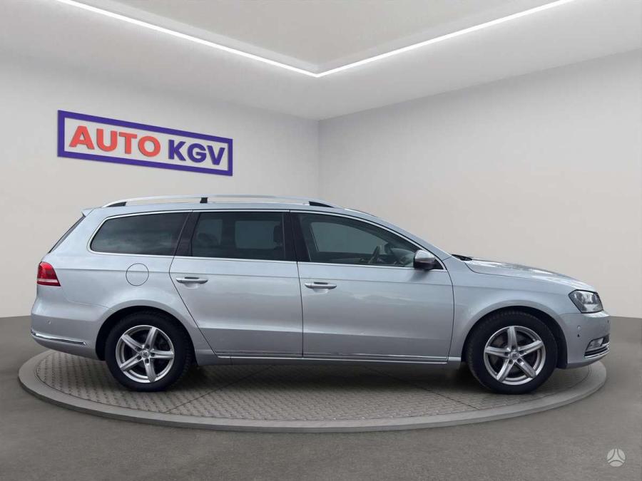 Pelēks Volkswagen Passat 2013 Viļņa, ar dzinēja tilpumu 2.00 L un nobraukumu 294 tūkst. km par 6499 €, foto 7 vietnē AUTOMOTO.COM.LV