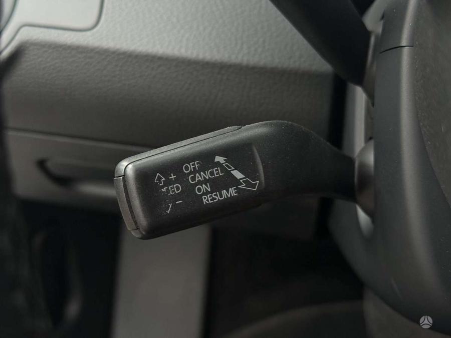 Pelēks Volkswagen Passat 2013 Viļņa, ar dzinēja tilpumu 2.00 L un nobraukumu 294 tūkst. km par 6499 €, foto 20 vietnē AUTOMOTO.COM.LV