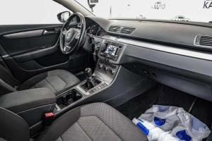 Grey Volkswagen Passat 2013 in Kaunas, with an engine capacity of 1.40 L and mileage of 237 thousand km for 6390 €, photo 12 on AUTOMOTO.COM.LV