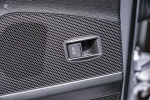 Grey Volkswagen Passat 2013 in Kaunas, with an engine capacity of 1.40 L and mileage of 237 thousand km for 6390 €, photo 15 on AUTOMOTO.COM.LV