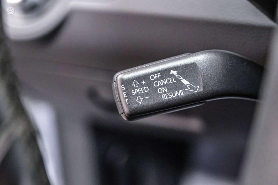 Grey Volkswagen Passat 2013 in Kaunas, with an engine capacity of 1.40 L and mileage of 237 thousand km for 6390 €, photo 17 on AUTOMOTO.COM.LV