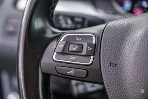 Grey Volkswagen Passat 2013 in Kaunas, with an engine capacity of 1.40 L and mileage of 237 thousand km for 6390 €, photo 18 on AUTOMOTO.COM.LV