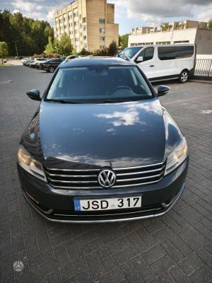 Grey Volkswagen Passat 2013 in Vilnius, with an engine capacity of 1.80 L and mileage of 198 thousand km for 4499 €, photo 3 on AUTOMOTO.COM.LV
