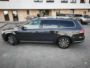 Grey Volkswagen Passat 2013 in Vilnius, with an engine capacity of 1.80 L and mileage of 198 thousand km for 4499 €, photo 9 on AUTOMOTO.COM.LV