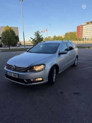 Grey Volkswagen Passat 2013 in Klaipeda, with an engine capacity of 1.60 L and mileage of 312 thousand km for 4000 €, photo  on AUTOMOTO.COM.LV