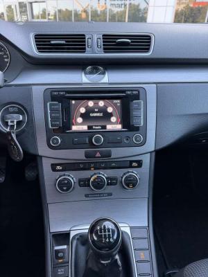 Grey Volkswagen Passat 2013 in Klaipeda, with an engine capacity of 1.60 L and mileage of 312 thousand km for 4000 €, photo 12 on AUTOMOTO.COM.LV