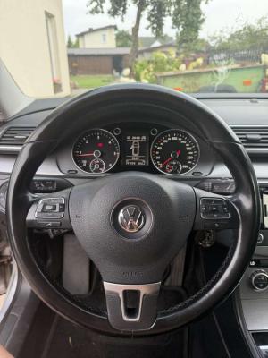 Grey Volkswagen Passat 2013 in Klaipeda, with an engine capacity of 1.60 L and mileage of 312 thousand km for 4000 €, photo 14 on AUTOMOTO.COM.LV