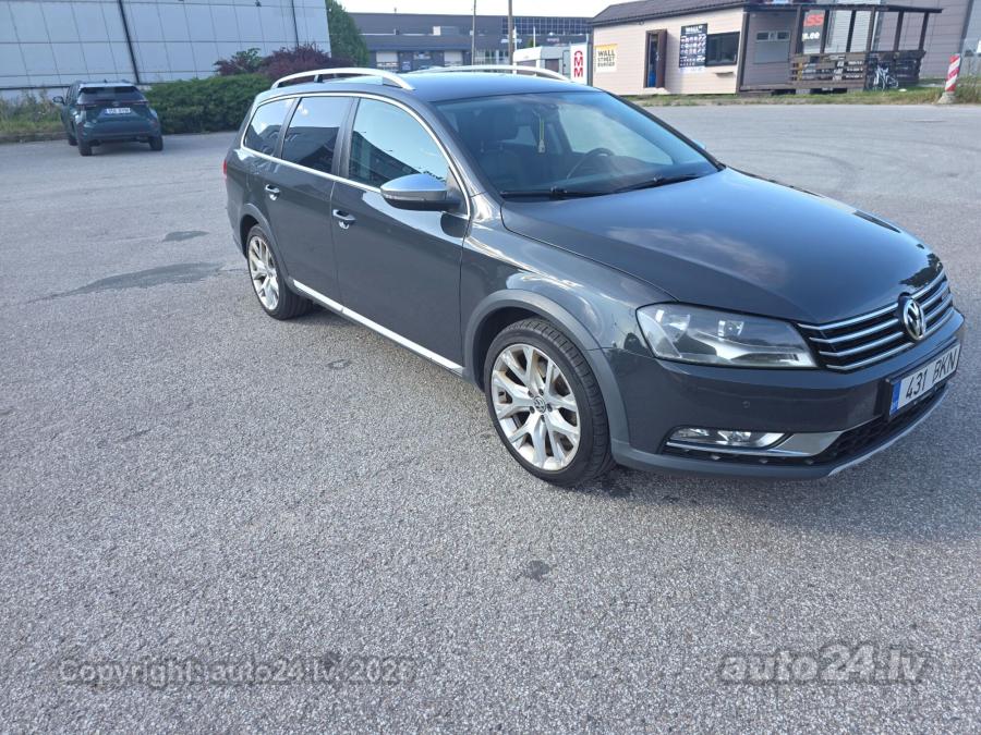 Pelēks Volkswagen Passat 2013 Tallina, ar dzinēja tilpumu 2.00 L un nobraukumu 178 tūkst. km par 6500 €, foto 1 vietnē AUTOMOTO.COM.LV