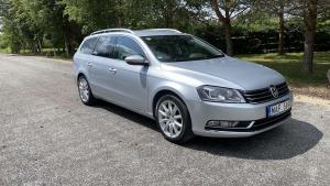 Pelēks Volkswagen Passat 2013 Šauļi, ar dzinēja tilpumu 1.97 L un nobraukumu 237 tūkst. km par 6750 €, foto  vietnē AUTOMOTO.COM.LV