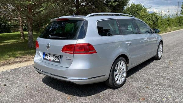 Grey Volkswagen Passat 2013 in Siauliai, with an engine capacity of 1.97 L and mileage of 237 thousand km for 6750 €, photo 3 on AUTOMOTO.COM.LV