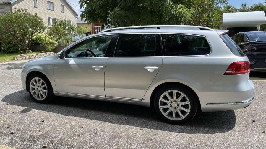 Pelēks Volkswagen Passat 2013 Šauļi, ar dzinēja tilpumu 1.97 L un nobraukumu 237 tūkst. km par 6750 €, foto 4 vietnē AUTOMOTO.COM.LV