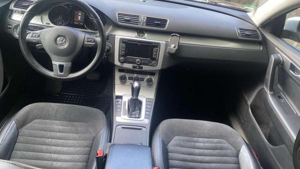 Grey Volkswagen Passat 2013 in Siauliai, with an engine capacity of 1.97 L and mileage of 237 thousand km for 6750 €, photo 11 on AUTOMOTO.COM.LV