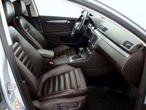 Pelēks Volkswagen Passat 2013 Tallina, ar dzinēja tilpumu 1.40 L un nobraukumu 369 tūkst. km par 2099 €, foto 14 vietnē AUTOMOTO.COM.LV