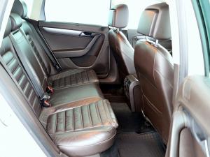 Pelēks Volkswagen Passat 2013 Tallina, ar dzinēja tilpumu 1.40 L un nobraukumu 369 tūkst. km par 2099 €, foto 15 vietnē AUTOMOTO.COM.LV