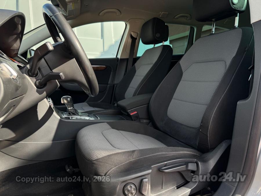 Grey Volkswagen Passat 2013 in Tartu, with an engine capacity of 2.00 L and mileage of 359 thousand km for 6590 €, photo 12 on AUTOMOTO.COM.LV