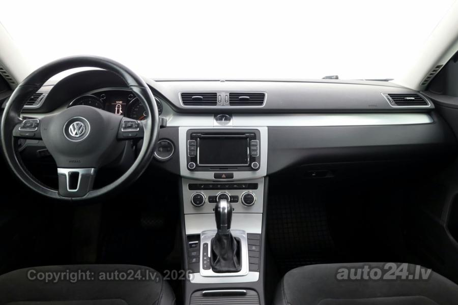 Grey Volkswagen Passat 2013 in Tallinn, with an engine capacity of 1.40 L and mileage of 293 thousand km for 2199 €, photo 6 on AUTOMOTO.COM.LV