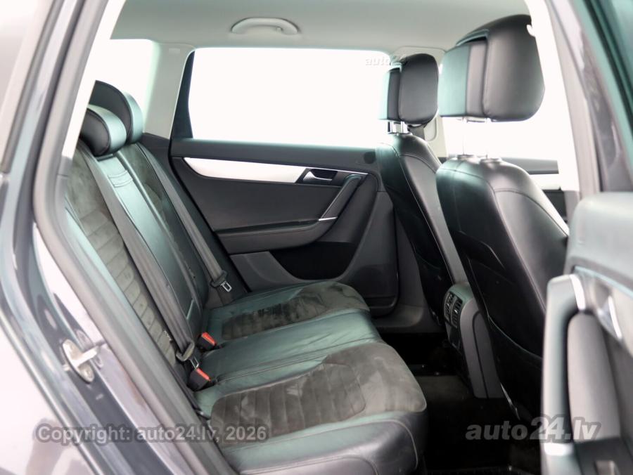 Grey Volkswagen Passat 2013 in Tallinn, with an engine capacity of 1.40 L and mileage of 293 thousand km for 2199 €, photo 8 on AUTOMOTO.COM.LV