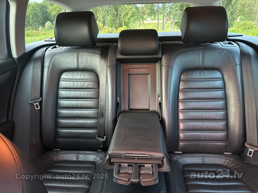 Pelēks Volkswagen Passat 2013 Tallina, ar dzinēja tilpumu 1.40 L un nobraukumu 194 tūkst. km par 6990 €, foto 12 vietnē AUTOMOTO.COM.LV