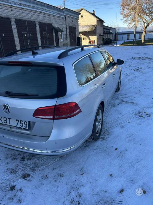 Pelēks Volkswagen Passat 2014 Šauļi, ar dzinēja tilpumu 1.60 L un nobraukumu 482 tūkst. km par 4000 €, foto 3 vietnē AUTOMOTO.COM.LV
