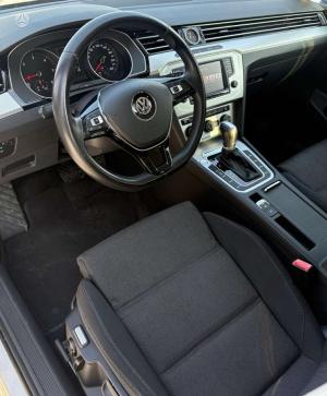 Pelēks Volkswagen Passat 2014 Kauņa, ar dzinēja tilpumu 1.97 L un nobraukumu 260 tūkst. km par 8400 €, foto 11 vietnē AUTOMOTO.COM.LV