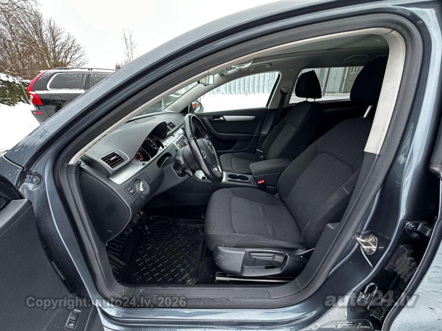 Grey Volkswagen Passat 2014 in Paide, with an engine capacity of 1.60 L and mileage of 246 thousand km for 6990 €, photo 17 on AUTOMOTO.COM.LV